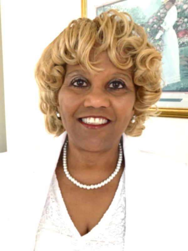 Brenda Dixon wins inaugural HOPE Award - Gazette Journal