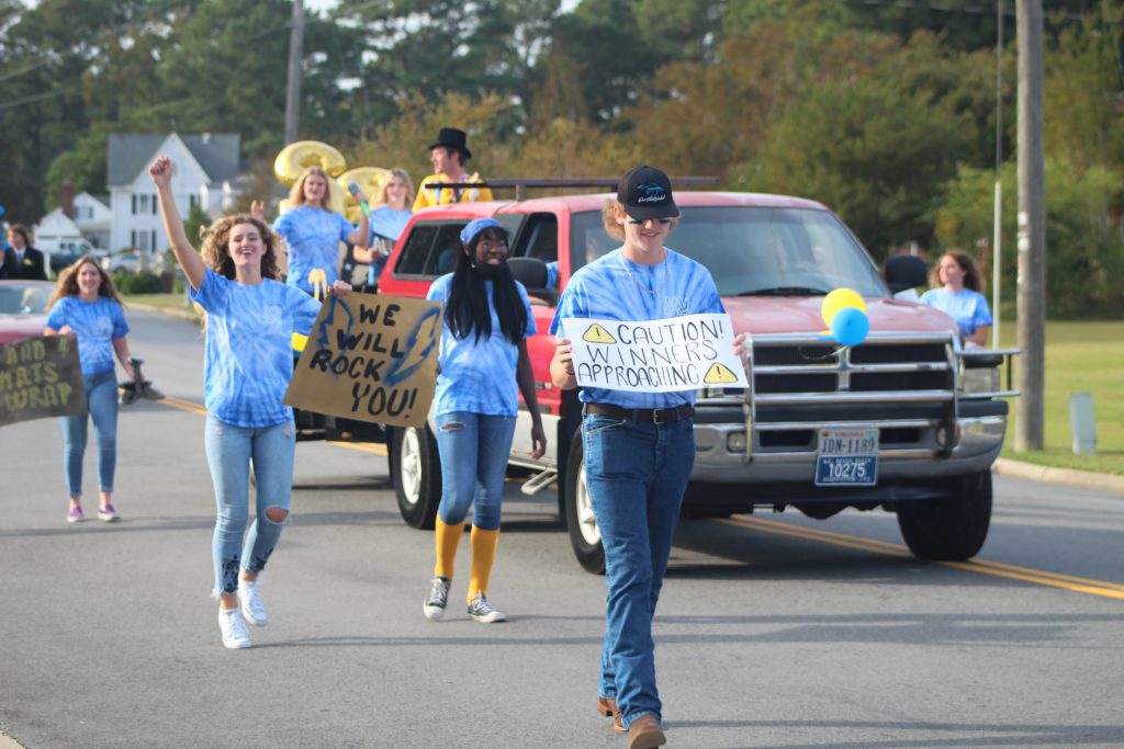 Homecoming parades - Gazette Journal
