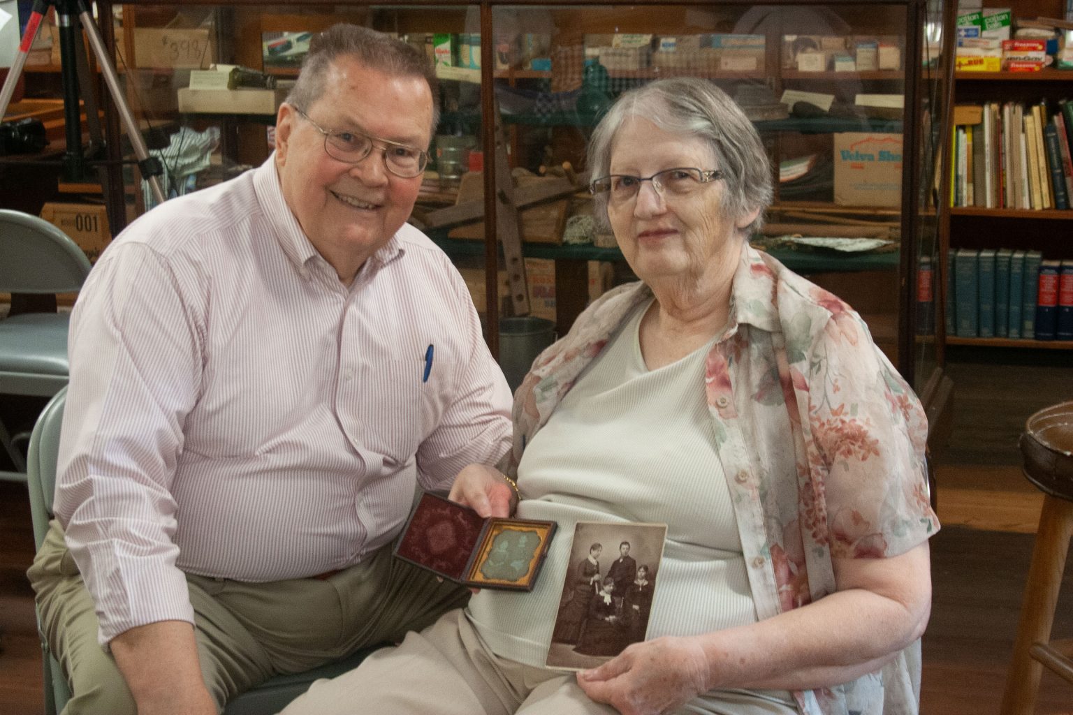 Genealogist offers tips on identifying old photographs - Gazette Journal