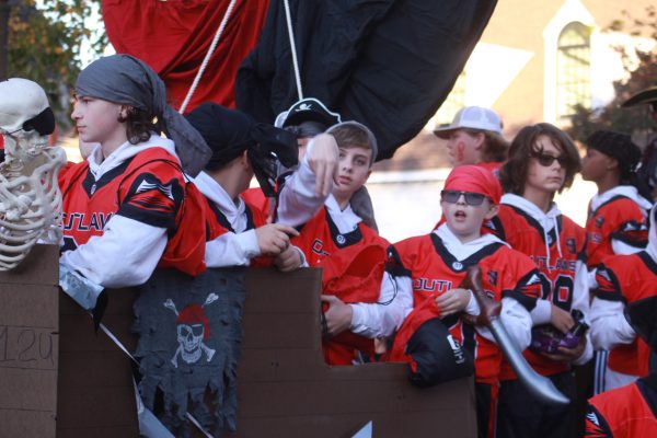 ghs homecoming Gloucester 12U outlaws – Gazette Journal