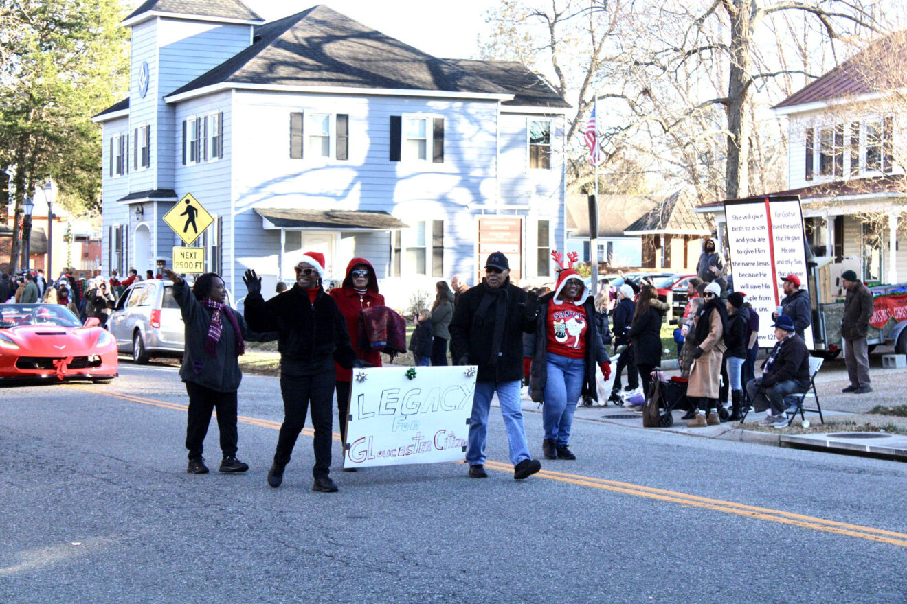 42 Entries In Saturdays Gloucester Holiday Parade Gazette Journal