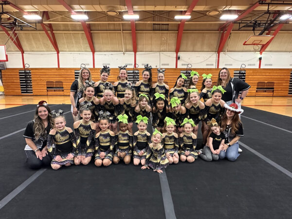 Royals Competition Cheer - Gazette Journal