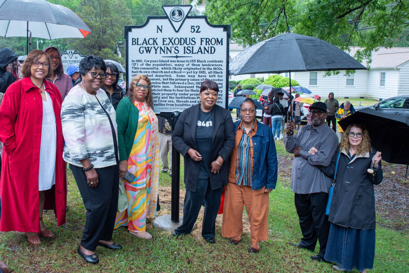 Marker unveiled recounts story behind G.I. exodus - Gazette Journal